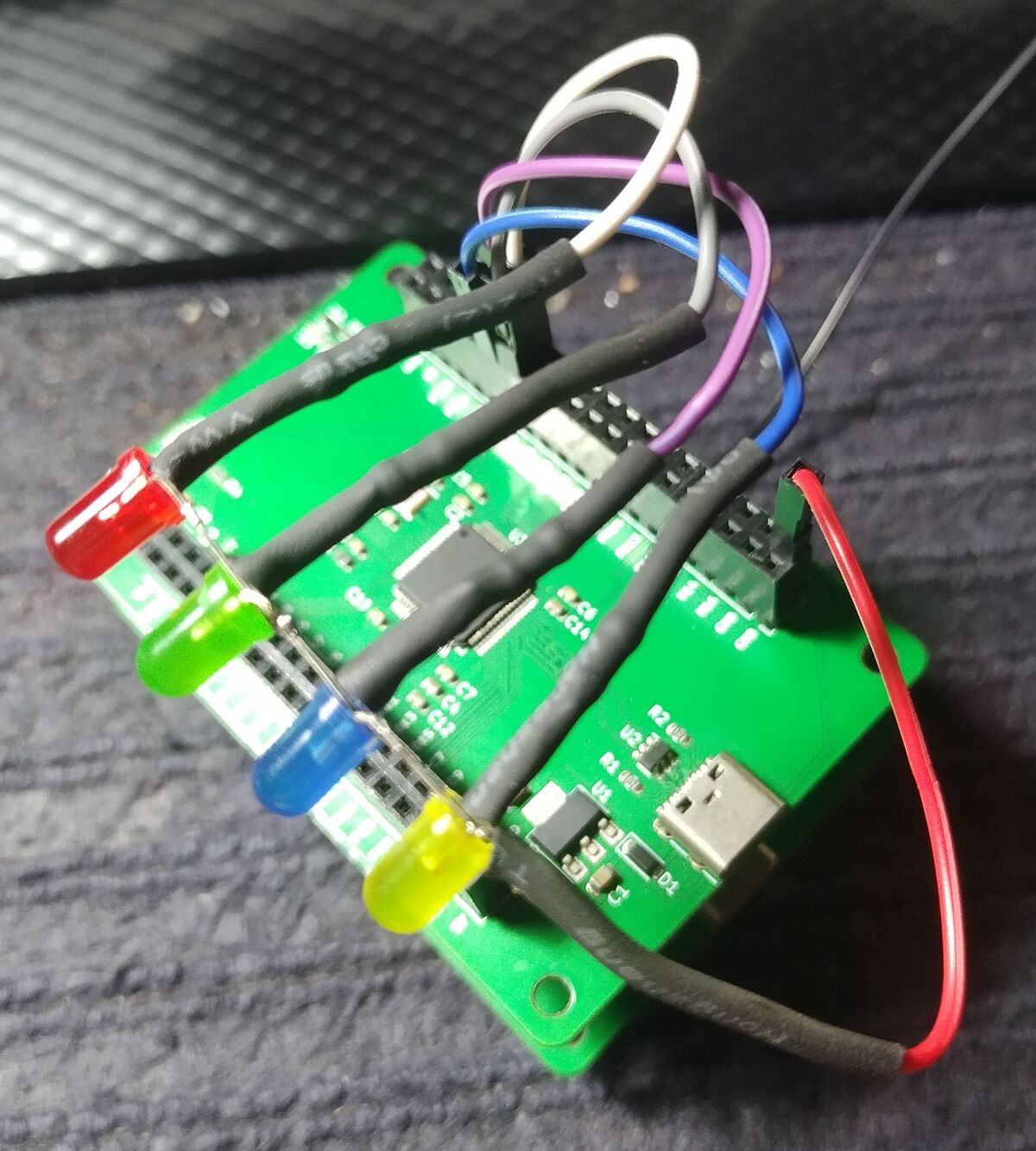 4 LEDs Hooked up to GPIO - Stm32World Wiki